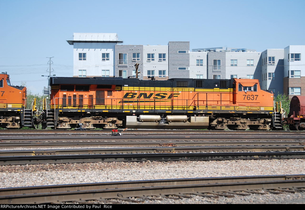 BNSF 7637